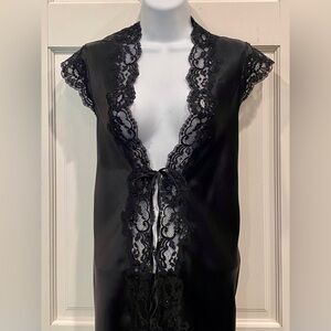 Soma | Intimates & Sleepwear | Soma Gorgeous Black Satin And Lace Robe ...